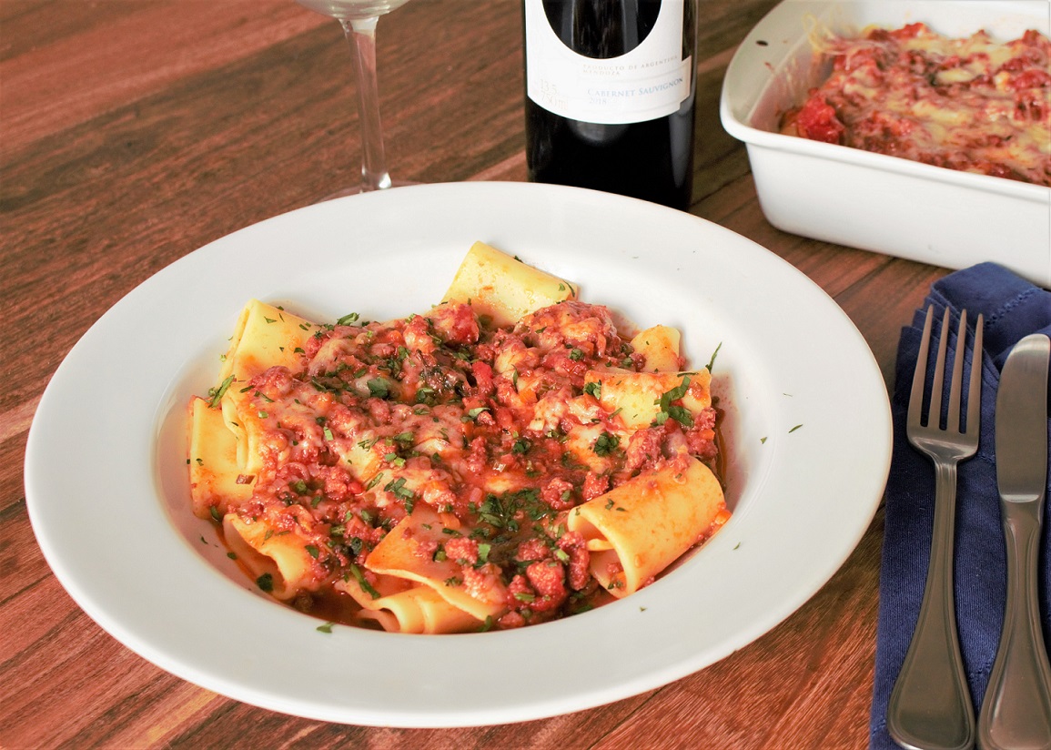 Rigatoni Gratinado com Ragú de Linguiça Blumenau - The Market l O ...